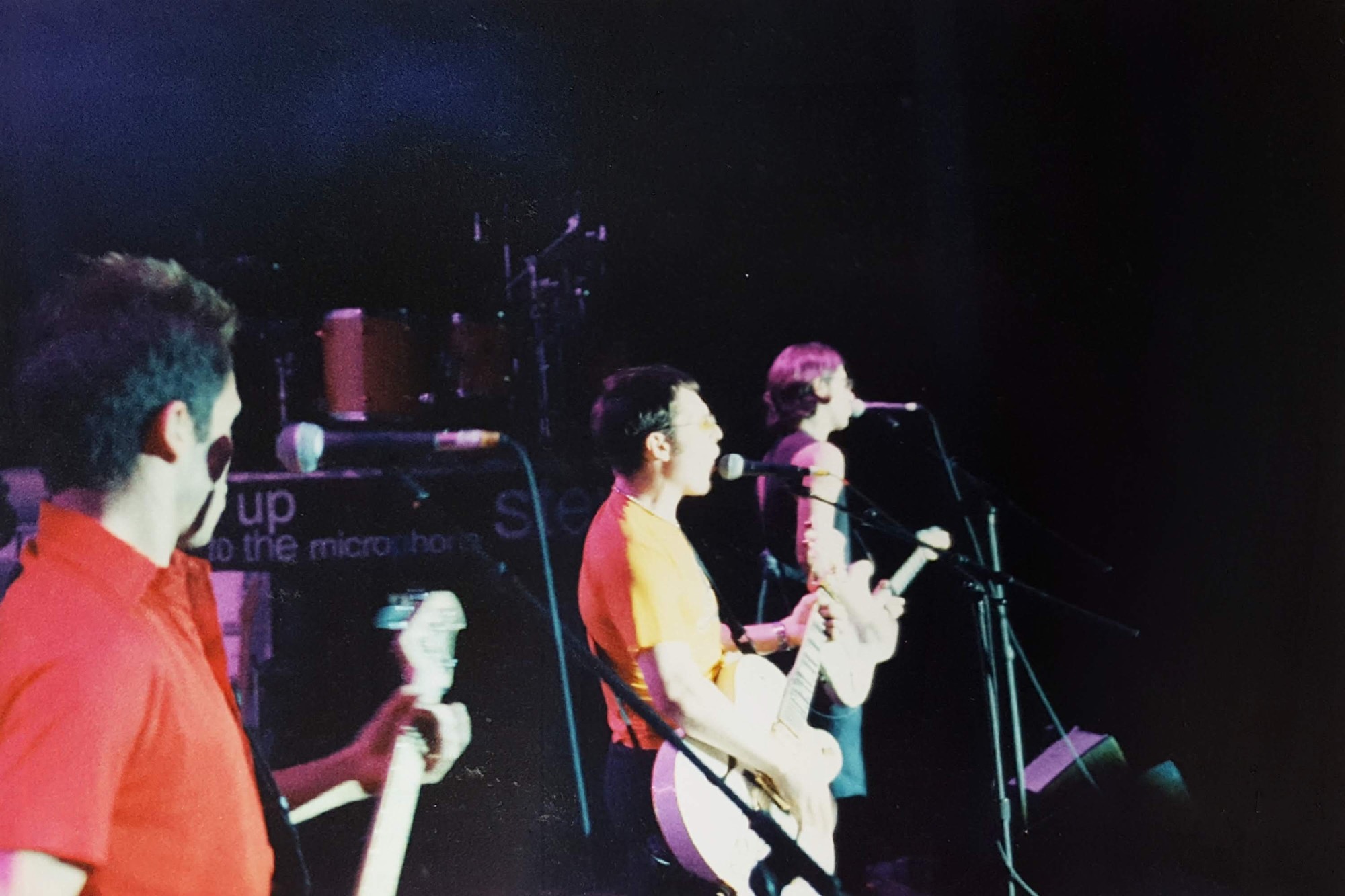Alive '99 - Canal Fulton, OH - June 19, 1999 - Shaded Red